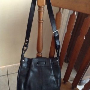 Kenneth Cole | Bags | Kenneth Cole Black Leather Crossbody Bag | Poshmark